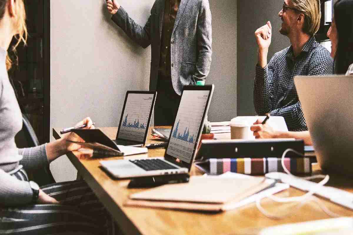 The Difference Between Private and Public Sector Communication